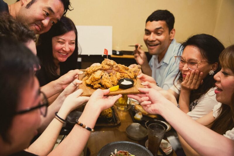 Tokyo: Shinjuku Izakaya and Golden Gai Bar Hopping Tour - Getting to the Starting Location