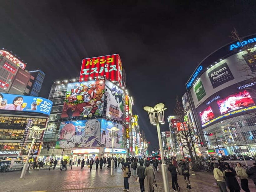 Tokyo Shinjuku : Private Walking Night Tour with Pachinko - Key Points