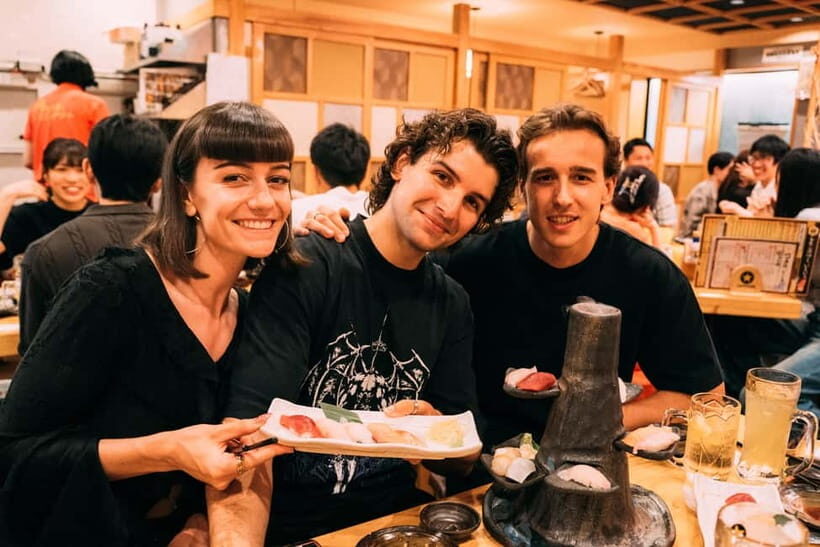 Tokyo: Shinjuku Pub Crawl and Bar Tour with Food and Drinks - Key Points