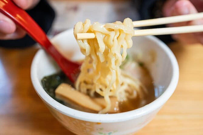 Tokyo: Shinjuku Ramen Tour Taste 4 Mini Bowls of Tradition - The Sum Up