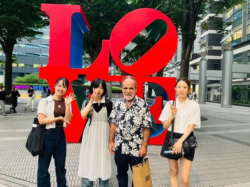 Tokyo: Shinjuku tour with university students in Tokyo - Key Points