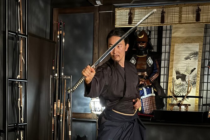 Tokyo: Shinobi Samurai Premium EXP for Solo Travelers, 90min - Meeting Point and Pickup Information