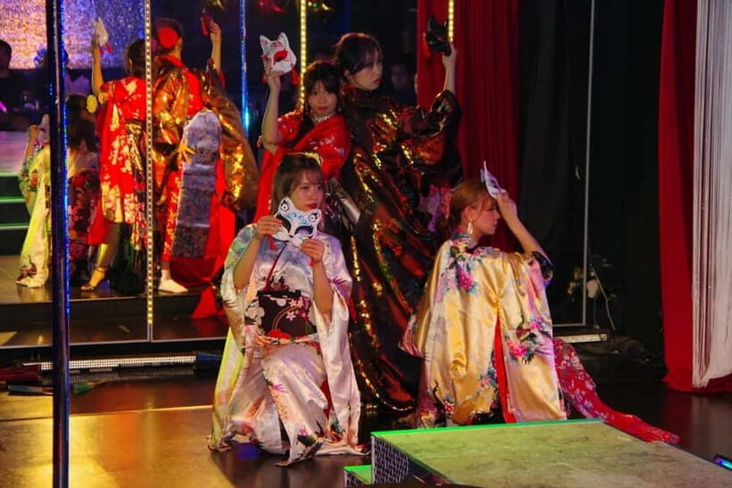 Tokyo: Show Club Nest Cabaret Show with Unlimited Drinks - Who Should Consider This Experience?