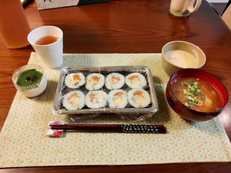 Tokyo: Sushi Roll and Side Dish Cooking Experience - Cooking Class Details