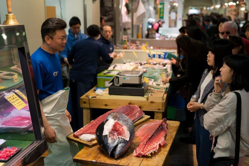 Tokyo: Tsukiji Market Walking Tour & Sushi Cooking Class - Itinerary Details