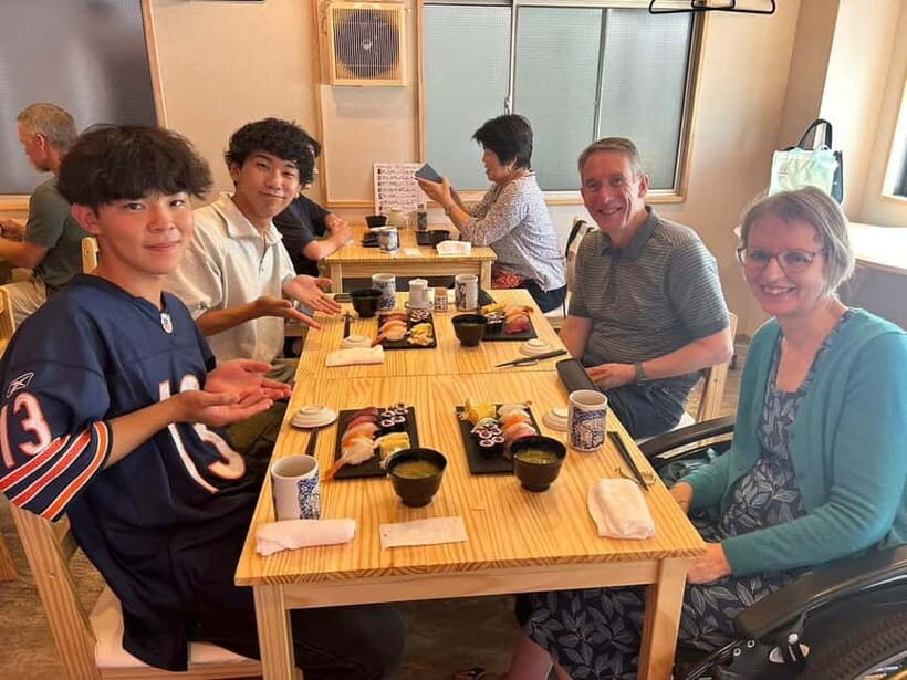 Tokyo: Tsukiji walking and sushi tour with Uni Students - Introduction: A Fresh Spin on Tsukiji