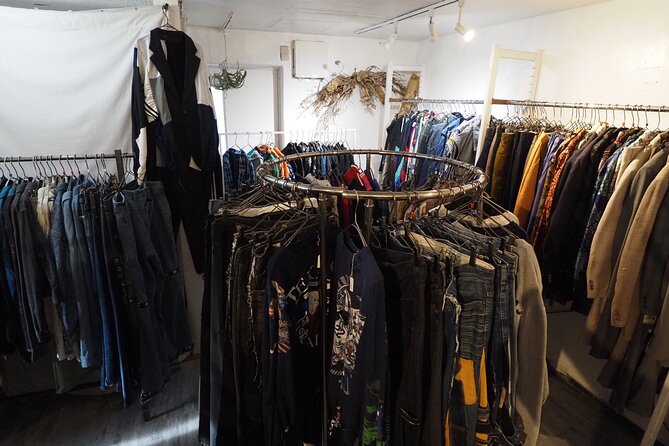 Tokyo Vintage Shopping and Local Food Experience in Shimokitazawa - Food and Beverage Details