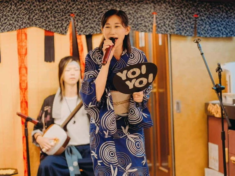 Tokyo: Yakatabune Dinner Cruise with Japanese Show & Drinks - Key Points