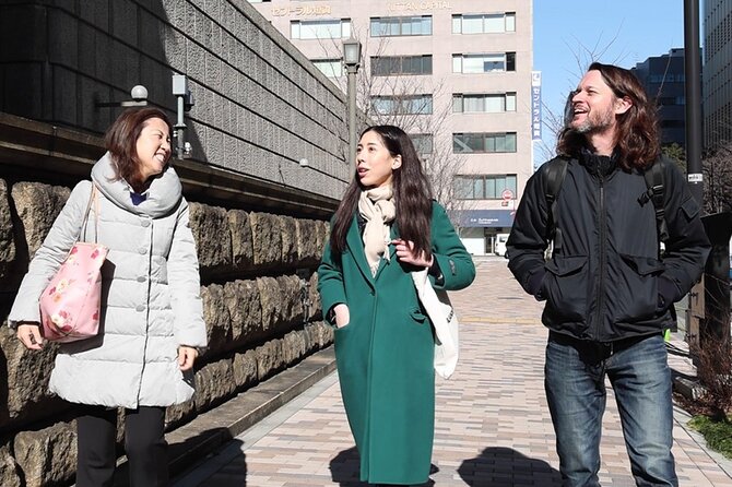 Tokyos Imperial Palace & Nihonbashi Tour - Highlights of the East Gardens