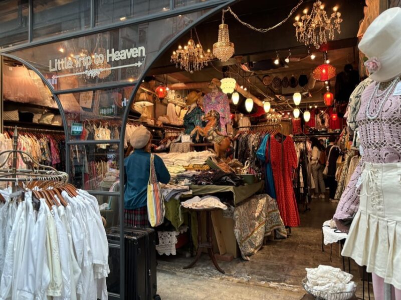 Tokyos Neighborhood Digs: Coffee, Records & Vintage Vibes - Embracing the Journey Through Tokyos Iconic Neighborhoods