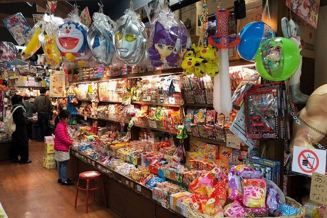 Tokyos Unique & Quirky Experience With a Local, Private + Custom - Enjoying a Quirky Café or Izakaya