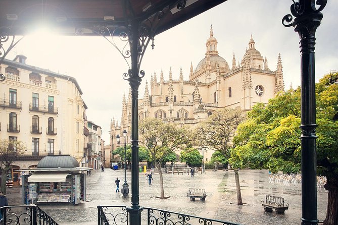 Toledo and Segovia Full Day tour from Madrid - FAQ