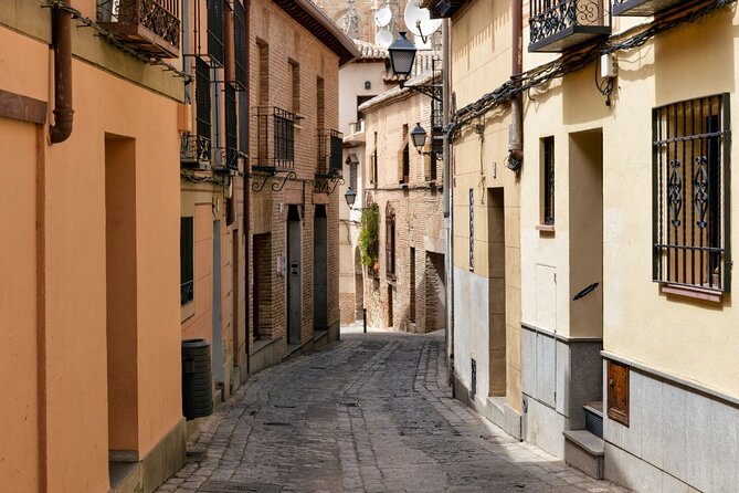 Toledo Full Day With Winery Visit, Tapas & Wine Tasting - Participant Notes