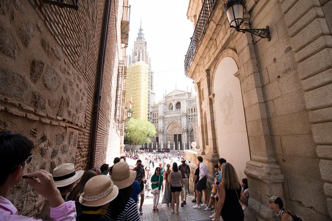 Toledo Highlights Tour for Explorers From Madrid - Navigating the Medieval City