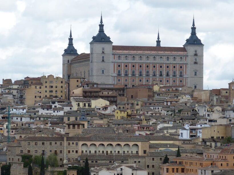 Toledo - Private Historic Walking Tour - Price and Value