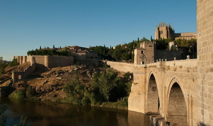 Toledo - Private Historic Walking Tour - Who Should Book?
