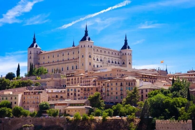 Toledo : Private Walking Tour with a Pro guide - Key Points