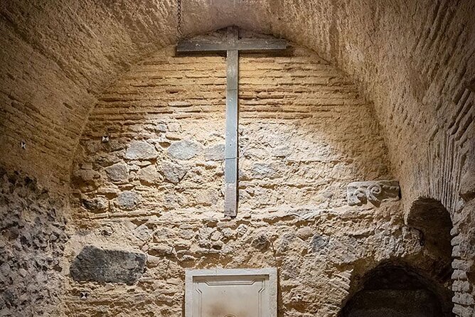 Toledo Underground Tour Visit Thermae and Private Basements - Exploring the Thermal Baths of the Past