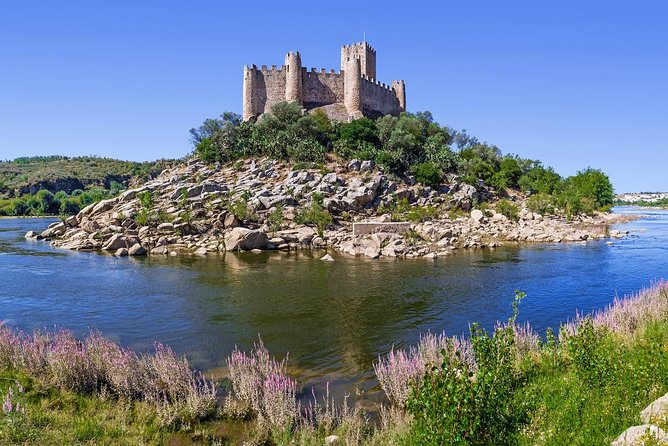Tomar and Almourol Castle Private Tour From Lisbon - Exploring Almourol Castle