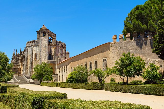 Tomar and Almourol Castle Private Tour From Lisbon - Discovering Tomar Castle