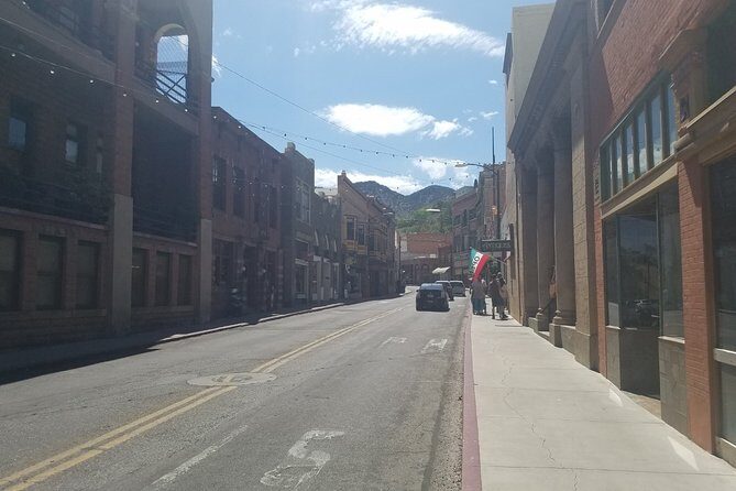 Tombstone and Bisbee Sightseeing Tour with Saguaro N.P. - FAQ