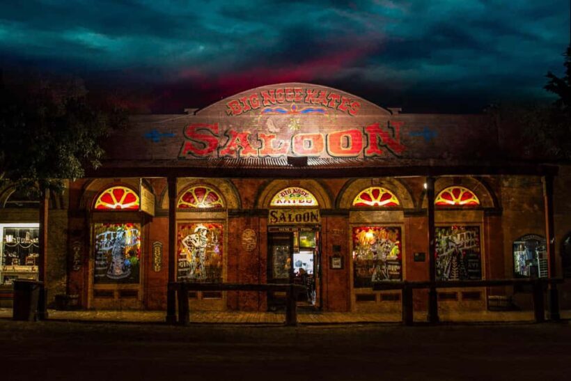 Tombstone Ghost Tours: Ghosts & Gunslingers of the Wild West - Exploring Tombstone Ghost Tours: What to Expect