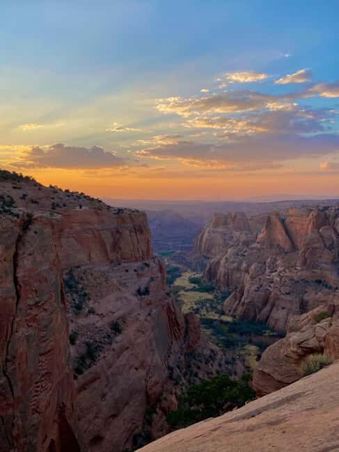Tonalea: Guided Eggshell Arch Hike w/ Day or Sunset Options - What Travelers Say