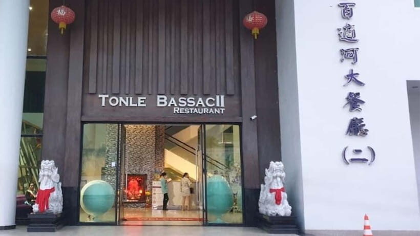 Tonle Bassac II Restaurant Buffet in Phnom Penh, Cambodia - Key Points