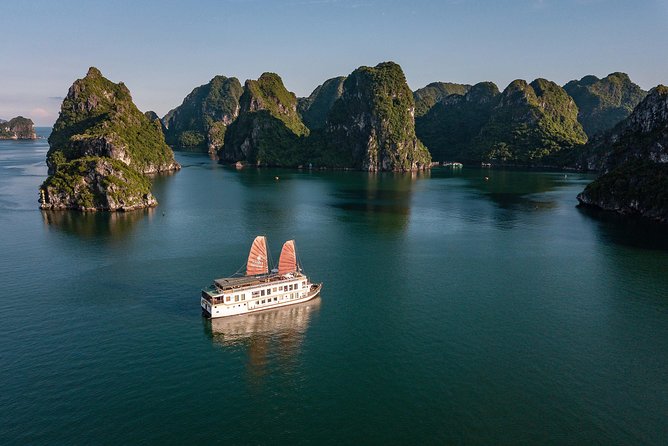 Top 1 Ha Long-Lan Ha Bay Luxury 5 Star Cruises & Balcony Cabin - The Real Value of This Cruise