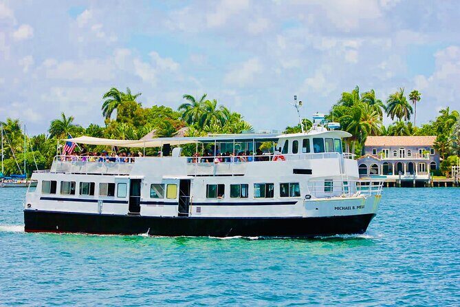 Top Rated 2 Hour Miami Night Skyline Cruise with Open Bar - An In-Depth Look at the Miami Skyline Cruise Experience