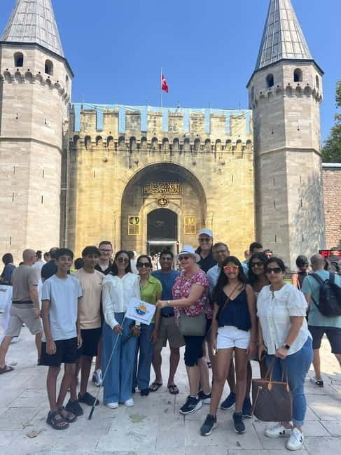 Topkapi Palace & Harem, Skip-the-Line Entry with SMALL GROUP - Guide and Group Experience