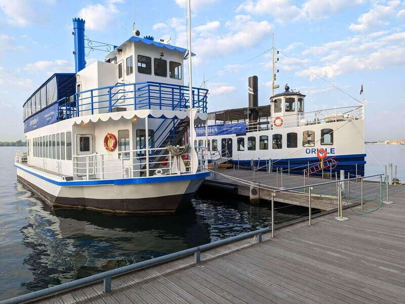 Toronto: City Views Harbor Cruise - A Closer Look at the Harbor Cruise Experience
