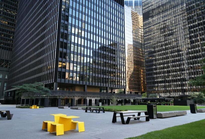 Toronto Couples Private Tour: Bustling Squares, Serene Parks - An In-Depth Look at what You Can Expect