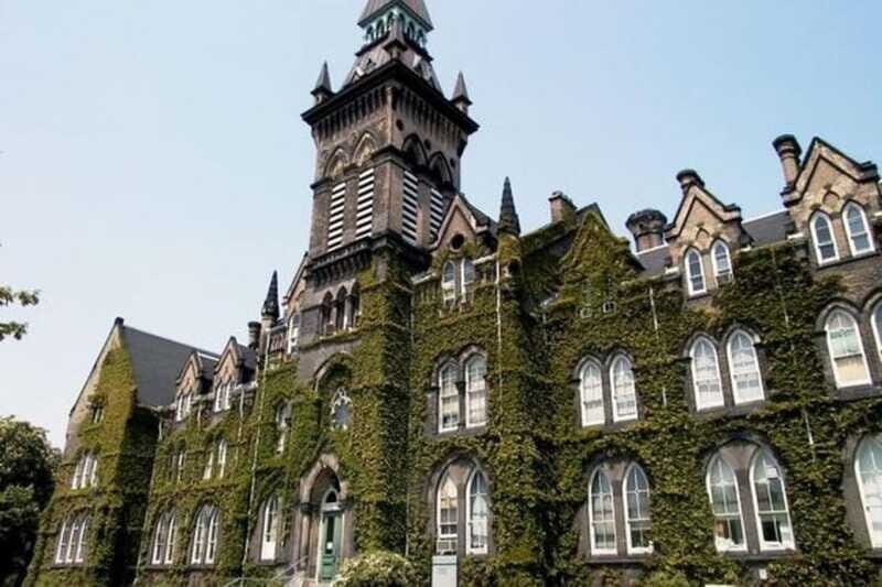 Toronto: Guided Walking Tour of Must-See Attractions - FAQ