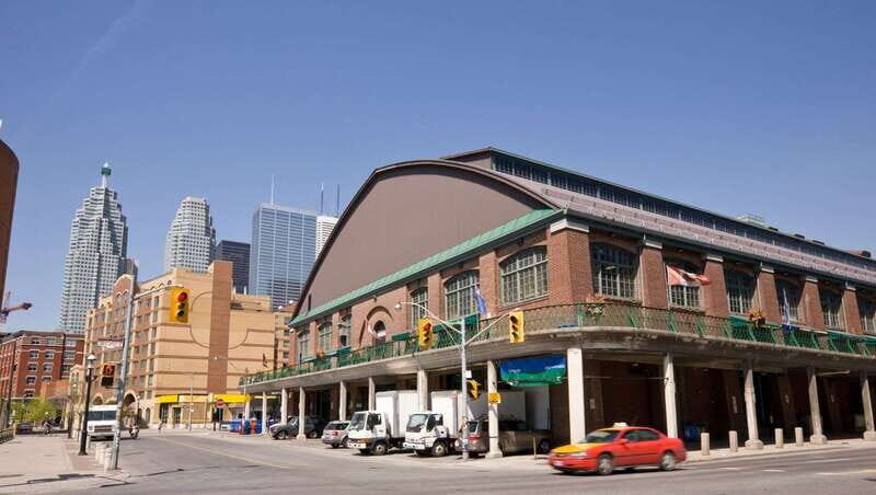 Toronto: Highlights & Hidden Gems Private Tour With a Local - Key Points
