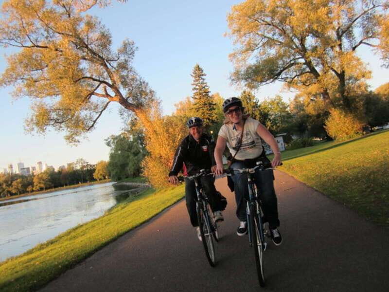 Toronto Islands: Morning or Twilight 3.5-Hour Bike Tour - Who Will Love This Tour?