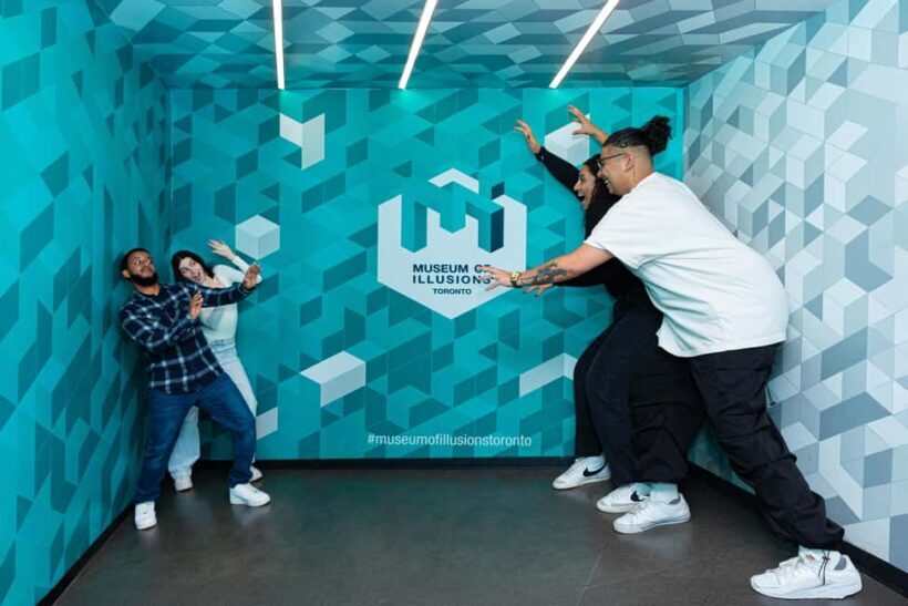 Toronto: Museum of Illusions Entry Ticket - Exploring the Museum of Illusions in Toronto