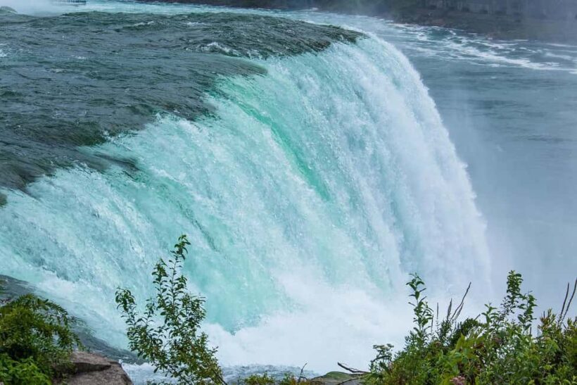 Toronto: Private Niagara Tour & Shopping at Niagara Outlet - Scenic Stops Before the Falls