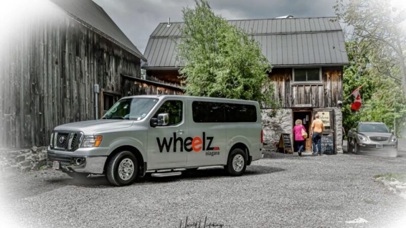 Toronto: Private Transfer for 1-10 Passengers to Downtown - Duration and Timing