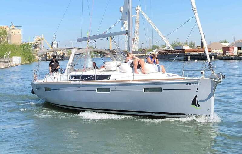 Toronto: Sailing Yacht Cruise of Toronto Harbor and Islands - Practical Details and Traveler Tips