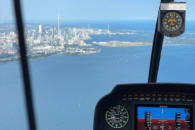 Toronto Skyline Helicopter Tour CN Tower Loop - The Value of a Short Flight