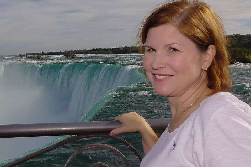 Toronto: Splendours of Niagara Falls Small Group Tour w/Boat - Practical Details and Tips