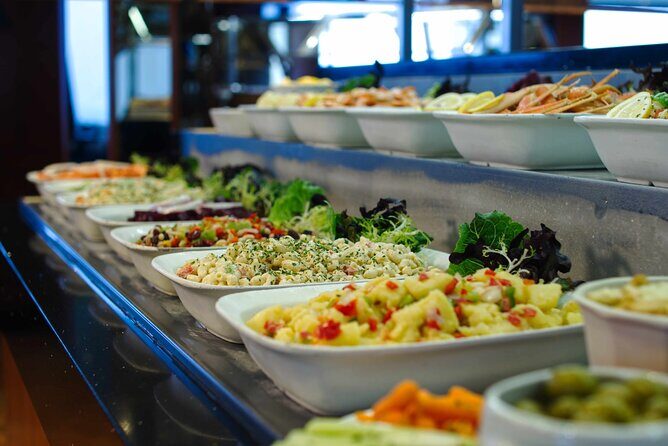 Toronto to Niagara Falls Day Tour with Boat Cruise and Lunch - Practical Tips for Travelers