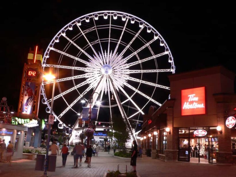 Toronto to Niagara Falls: Evening Tour with Cruise & lights - FAQ