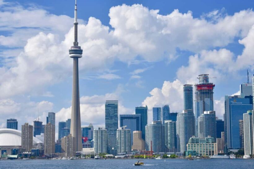 Toronto: True Tales of Toronto Harbour Audio Boat Tour - Key Points
