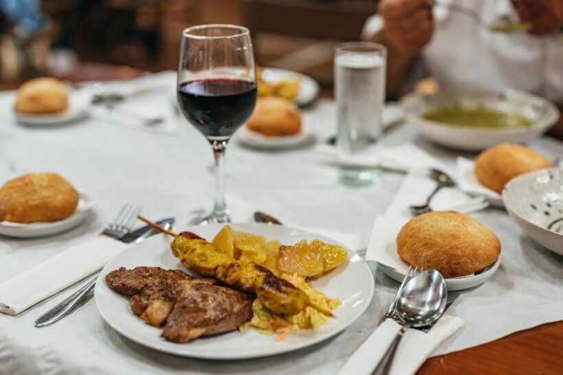 Torremolinos: Flamenco Show with Dinner and Drinks - Key Points