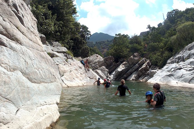 Torrentismo: Climbing up through the river - Key Points