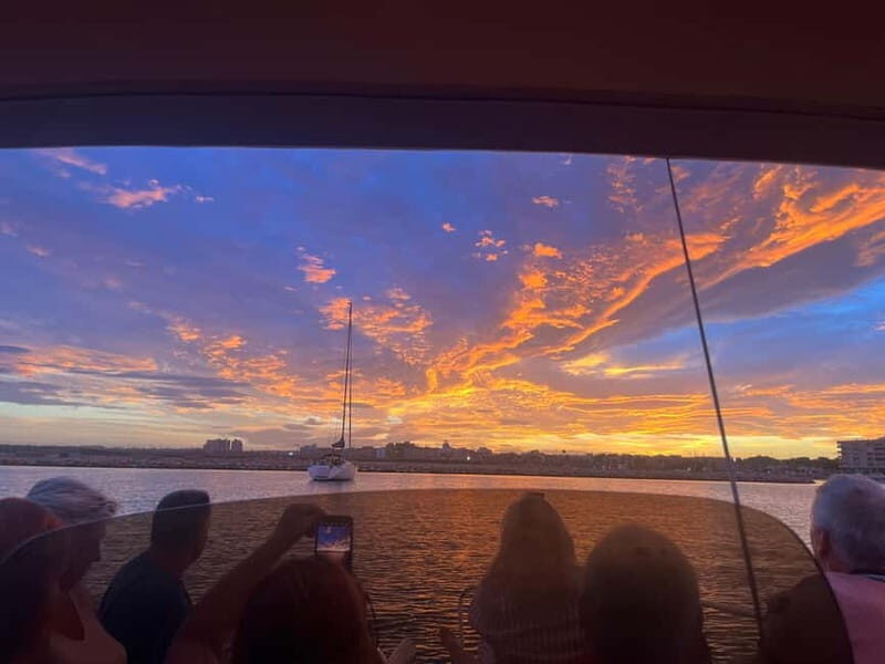 Torrevieja: Private Sunset Boat Tour with Cava - Setting the Scene: What to Expect on Your Sunset Cruise