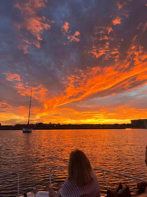 Torrevieja: Private Sunset Boat Tour with Cava - The Itinerary: How the Tour Unfolds