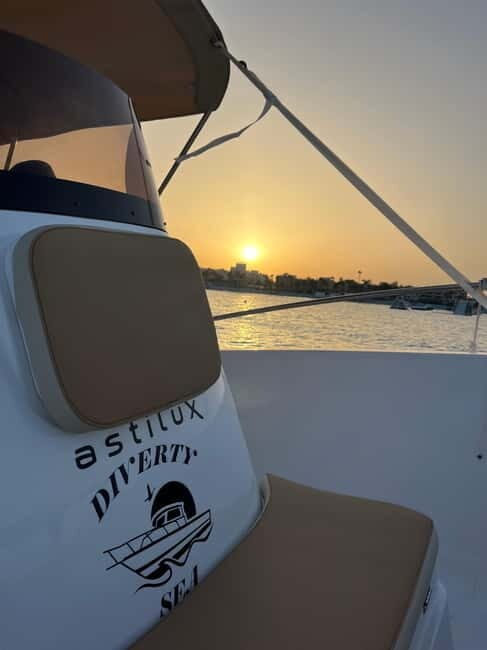 Torrevieja: Private Sunset Boat Tour with Cava - Who Should Consider This Tour?